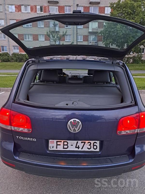 Zils Volkswagen Touareg 2004 Rīga, ar dzinēja tilpumu 2.50 L un nobraukumu 317 tūkst. km par 2800 €, foto 3 vietnē AUTOMOTO.COM.LV