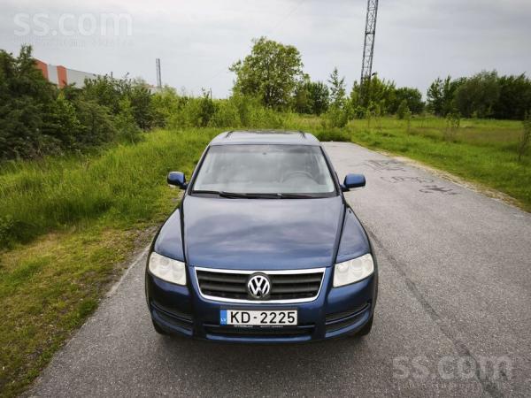 Blue Volkswagen Touareg 2005 in Jelgava, with an engine capacity of 2.50 L and mileage of 300 thousand km for 2900 €, photo 9 on AUTOMOTO.COM.LV