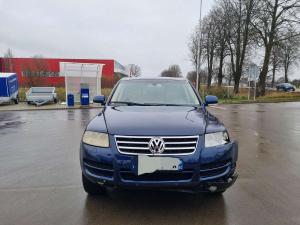 Zils Volkswagen Touareg 2005 Tauragė, ar dzinēja tilpumu 2.46 L un nobraukumu 260 tūkst. km par 2450 €, foto 5 vietnē AUTOMOTO.COM.LV
