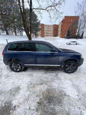 Blue Volkswagen Touareg 2006 in Madona, with an engine capacity of 3.00 L and mileage of 310 thousand km for 3500 €, photo  on AUTOMOTO.COM.LV
