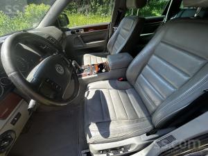 Zils Volkswagen Touareg 2006 Rīga, ar dzinēja tilpumu 3.00 L un nobraukumu 0 tūkst. km par 1750 €, foto 11 vietnē AUTOMOTO.COM.LV