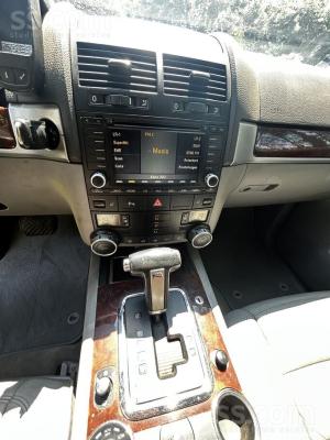 Zils Volkswagen Touareg 2006 Rīga, ar dzinēja tilpumu 3.00 L un nobraukumu 0 tūkst. km par 1750 €, foto 13 vietnē AUTOMOTO.COM.LV
