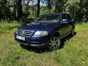 Zils Volkswagen Touareg 2006 Viļņa, ar dzinēja tilpumu 2.97 L un nobraukumu 432 tūkst. km par 2000 €, foto  vietnē AUTOMOTO.COM.LV