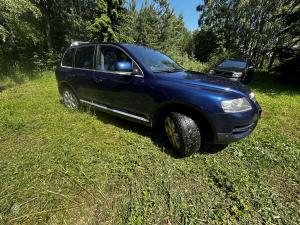 Zils Volkswagen Touareg 2006 Viļņa, ar dzinēja tilpumu 2.97 L un nobraukumu 432 tūkst. km par 2000 €, foto 4 vietnē AUTOMOTO.COM.LV