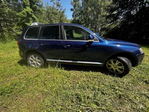 Zils Volkswagen Touareg 2006 Viļņa, ar dzinēja tilpumu 2.97 L un nobraukumu 432 tūkst. km par 2000 €, foto 5 vietnē AUTOMOTO.COM.LV