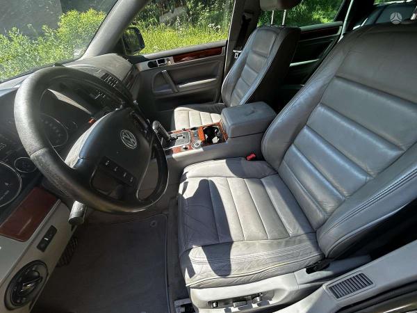 Blue Volkswagen Touareg 2006 in Vilnius, with an engine capacity of 2.97 L and mileage of 432 thousand km for 2000 €, photo 8 on AUTOMOTO.COM.LV