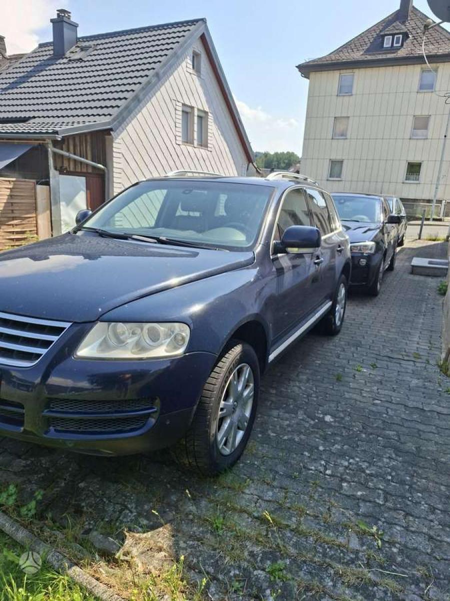 Zils Volkswagen Touareg 2006 Mažeikiai, ar dzinēja tilpumu 2.97 L un nobraukumu 450 tūkst. km par 2800 €, foto 14 vietnē AUTOMOTO.COM.LV