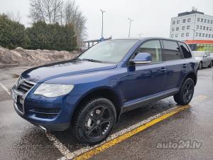 Zils Volkswagen Touareg 2007 Tallina, ar dzinēja tilpumu 3.00 L un nobraukumu 254 tūkst. km par 6900 €, foto 12 vietnē AUTOMOTO.COM.LV