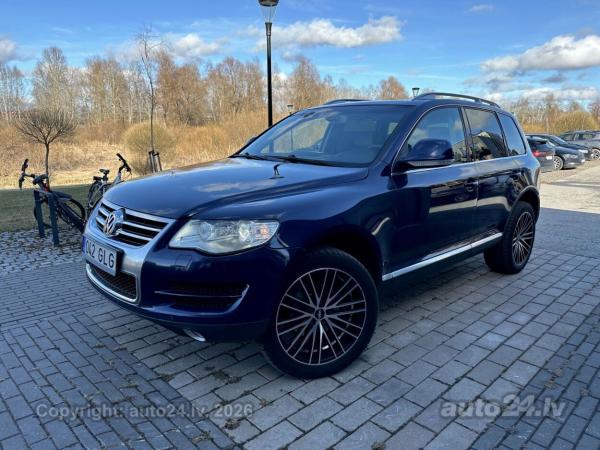 Blue Volkswagen Touareg 2007 in Tartu, with an engine capacity of 3.00 L and mileage of 260 thousand km for 5999 €, photo 3 on AUTOMOTO.COM.LV