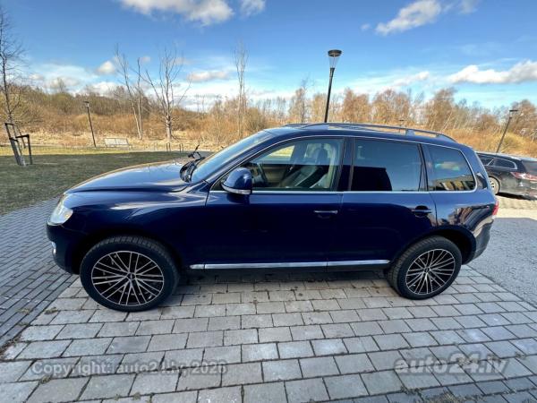 Blue Volkswagen Touareg 2007 in Tartu, with an engine capacity of 3.00 L and mileage of 260 thousand km for 5999 €, photo 6 on AUTOMOTO.COM.LV