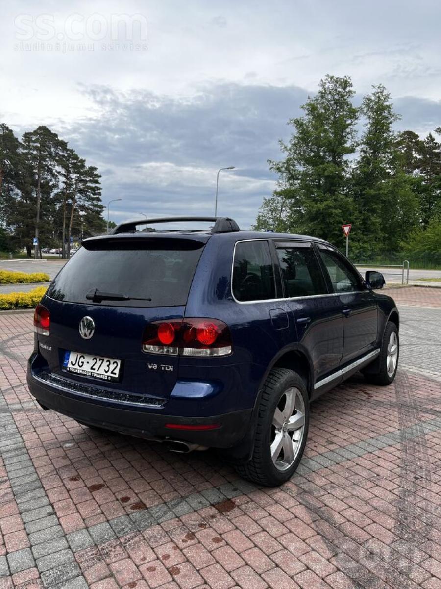 Zils Volkswagen Touareg 2007 Ventspils, ar dzinēja tilpumu 3.00 L un nobraukumu 271 tūkst. km par 4650 €, foto 5 vietnē AUTOMOTO.COM.LV