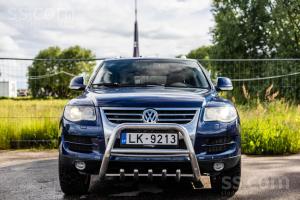 Zils Volkswagen Touareg 2007 Rīga, ar dzinēja tilpumu 3.00 L un nobraukumu 347 tūkst. km par 5990 €, foto 4 vietnē AUTOMOTO.COM.LV