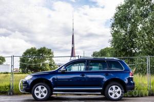 Zils Volkswagen Touareg 2007 Rīga, ar dzinēja tilpumu 3.00 L un nobraukumu 347 tūkst. km par 5990 €, foto 5 vietnē AUTOMOTO.COM.LV