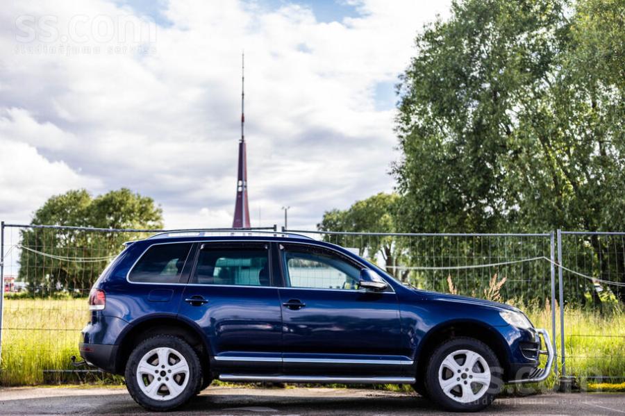 Zils Volkswagen Touareg 2007 Rīga, ar dzinēja tilpumu 3.00 L un nobraukumu 347 tūkst. km par 5990 €, foto 6 vietnē AUTOMOTO.COM.LV