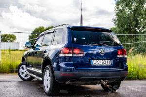 Zils Volkswagen Touareg 2007 Rīga, ar dzinēja tilpumu 3.00 L un nobraukumu 347 tūkst. km par 5990 €, foto 7 vietnē AUTOMOTO.COM.LV