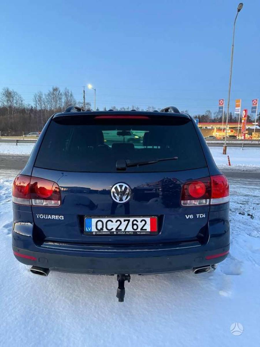 Zils Volkswagen Touareg 2008 Kauņa, ar dzinēja tilpumu 2.97 L un nobraukumu 280 tūkst. km par 5400 €, foto 5 vietnē AUTOMOTO.COM.LV
