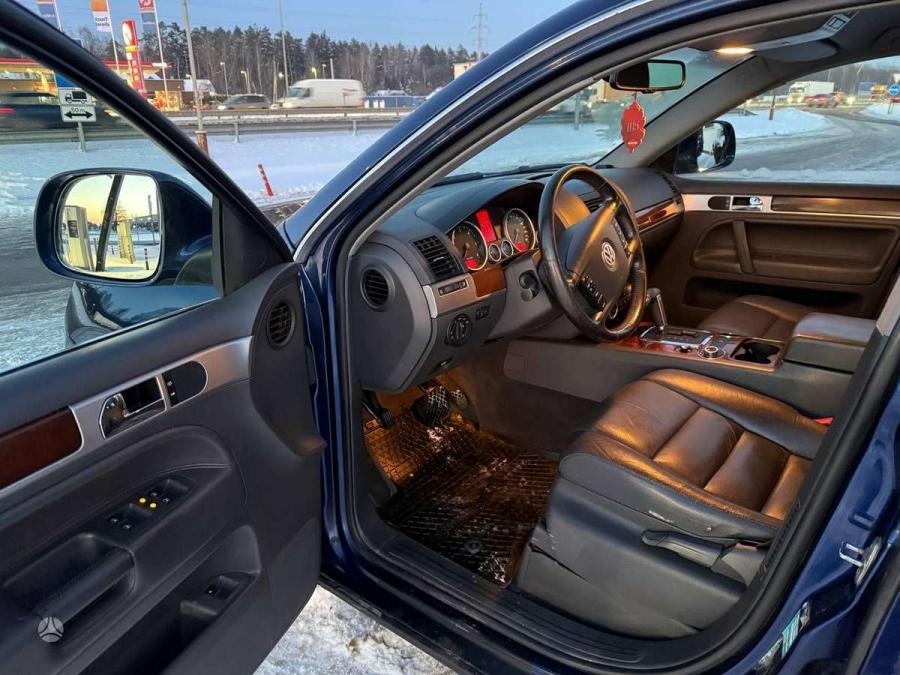 Zils Volkswagen Touareg 2008 Kauņa, ar dzinēja tilpumu 2.97 L un nobraukumu 280 tūkst. km par 5400 €, foto 7 vietnē AUTOMOTO.COM.LV