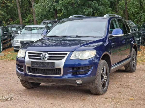 Zils Volkswagen Touareg 2008 Grobiņa, ar dzinēja tilpumu 3.00 L un nobraukumu 436 tūkst. km par 4750 €, foto 1 vietnē AUTOMOTO.COM.LV