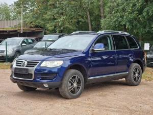 Blue Volkswagen Touareg 2008 in Grobiņa, with an engine capacity of 3.00 L and mileage of 436 thousand km for 4750 €, photo 3 on AUTOMOTO.COM.LV