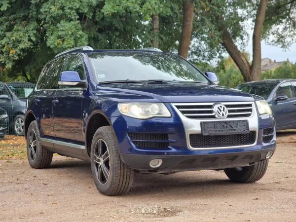Zils Volkswagen Touareg 2008 Grobiņa, ar dzinēja tilpumu 3.00 L un nobraukumu 436 tūkst. km par 4750 €, foto 7 vietnē AUTOMOTO.COM.LV