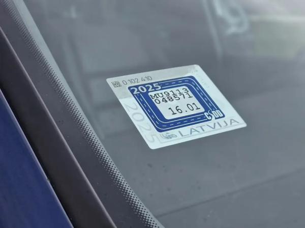 Zils Volkswagen Touareg 2008 Grobiņa, ar dzinēja tilpumu 3.00 L un nobraukumu 436 tūkst. km par 4750 €, foto 8 vietnē AUTOMOTO.COM.LV