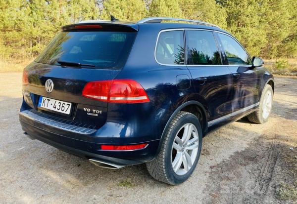 Zils Volkswagen Touareg 2010 Kuldīga, ar dzinēja tilpumu 3.00 L un nobraukumu 352 tūkst. km par 8900 €, foto 4 vietnē AUTOMOTO.COM.LV