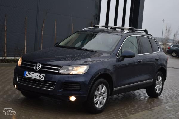 Blue Volkswagen Touareg 2011 in Vilnius, with an engine capacity of 3.00 L and mileage of 274 thousand km for 9550 €, photo 1 on AUTOMOTO.COM.LV