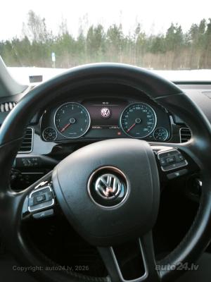 Zils Volkswagen Touareg 2011 Rīga, ar dzinēja tilpumu 3.00 L un nobraukumu 307 tūkst. km par 9850 €, foto 7 vietnē AUTOMOTO.COM.LV
