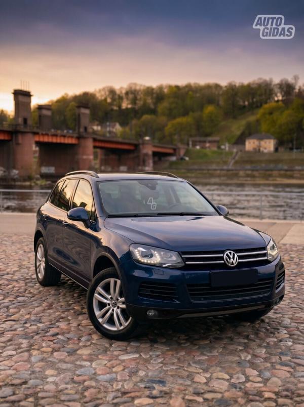 Zils Volkswagen Touareg 2011 Jonava, ar dzinēja tilpumu 3.00 L un nobraukumu 345 tūkst. km par 9499 €, foto 1 vietnē AUTOMOTO.COM.LV