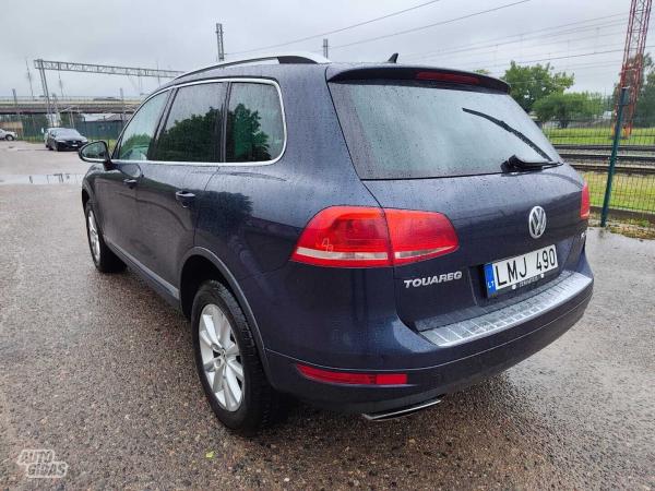 Zils Volkswagen Touareg 2011 Šauļi, ar dzinēja tilpumu 4.20 L un nobraukumu 280 tūkst. km par 7100 €, foto 6 vietnē AUTOMOTO.COM.LV