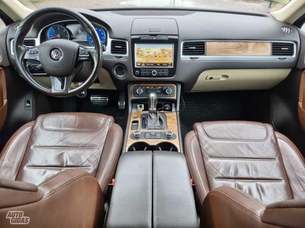 Zils Volkswagen Touareg 2011 Šauļi, ar dzinēja tilpumu 4.20 L un nobraukumu 280 tūkst. km par 7100 €, foto 9 vietnē AUTOMOTO.COM.LV
