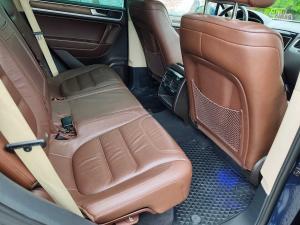 Zils Volkswagen Touareg 2011 Šauļi, ar dzinēja tilpumu 4.20 L un nobraukumu 280 tūkst. km par 7100 €, foto 16 vietnē AUTOMOTO.COM.LV