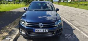 Zils Volkswagen Touareg 2011 Rīga, ar dzinēja tilpumu 3.00 L un nobraukumu 259 tūkst. km par 10500 €, foto 22 vietnē AUTOMOTO.COM.LV