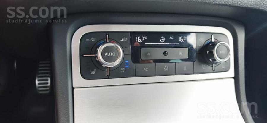 Zils Volkswagen Touareg 2011 Rīga, ar dzinēja tilpumu 3.00 L un nobraukumu 259 tūkst. km par 10500 €, foto 24 vietnē AUTOMOTO.COM.LV