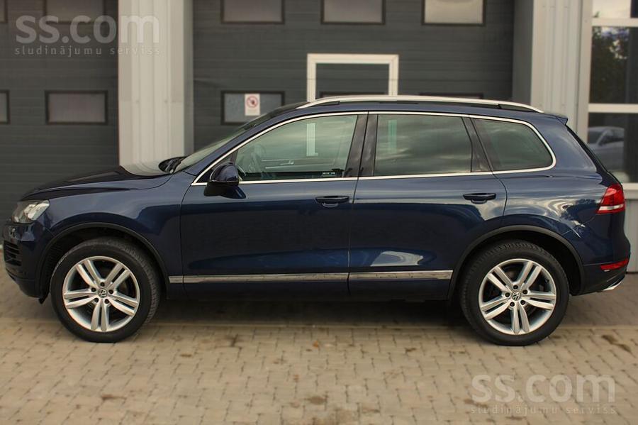 Zils Volkswagen Touareg 2011 Rīga, ar dzinēja tilpumu 3.00 L un nobraukumu 0 tūkst. km par 9390 €, foto 4 vietnē AUTOMOTO.COM.LV