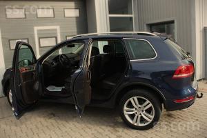 Zils Volkswagen Touareg 2011 Rīga, ar dzinēja tilpumu 3.00 L un nobraukumu 0 tūkst. km par 9390 €, foto 10 vietnē AUTOMOTO.COM.LV