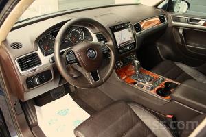 Zils Volkswagen Touareg 2011 Rīga, ar dzinēja tilpumu 3.00 L un nobraukumu 0 tūkst. km par 9390 €, foto 22 vietnē AUTOMOTO.COM.LV