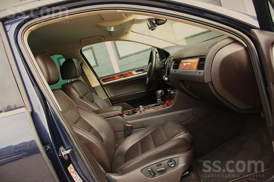 Zils Volkswagen Touareg 2011 Rīga, ar dzinēja tilpumu 3.00 L un nobraukumu 0 tūkst. km par 9390 €, foto 27 vietnē AUTOMOTO.COM.LV