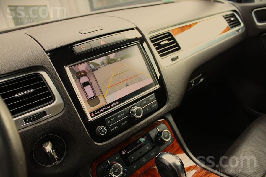 Zils Volkswagen Touareg 2011 Rīga, ar dzinēja tilpumu 3.00 L un nobraukumu 0 tūkst. km par 9390 €, foto 29 vietnē AUTOMOTO.COM.LV