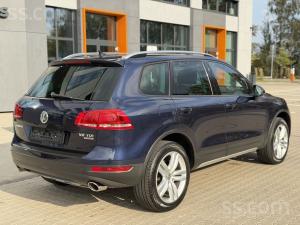 Zils Volkswagen Touareg 2011 Rīga, ar dzinēja tilpumu 3.00 L un nobraukumu 299 tūkst. km par 10999 €, foto 10 vietnē AUTOMOTO.COM.LV