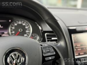 Zils Volkswagen Touareg 2011 Rīga, ar dzinēja tilpumu 3.00 L un nobraukumu 299 tūkst. km par 10999 €, foto 19 vietnē AUTOMOTO.COM.LV
