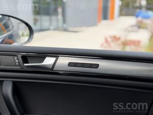 Zils Volkswagen Touareg 2011 Rīga, ar dzinēja tilpumu 3.00 L un nobraukumu 299 tūkst. km par 10999 €, foto 22 vietnē AUTOMOTO.COM.LV