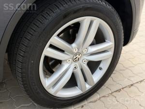 Zils Volkswagen Touareg 2011 Rīga, ar dzinēja tilpumu 3.00 L un nobraukumu 299 tūkst. km par 10999 €, foto 29 vietnē AUTOMOTO.COM.LV