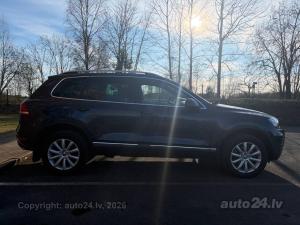Zils Volkswagen Touareg 2012 Tallina, ar dzinēja tilpumu 3.00 L un nobraukumu 212 tūkst. km par 16000 €, foto 7 vietnē AUTOMOTO.COM.LV