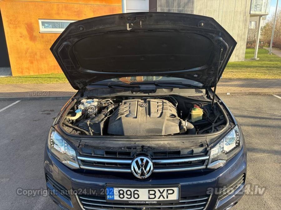 Zils Volkswagen Touareg 2012 Tallina, ar dzinēja tilpumu 3.00 L un nobraukumu 212 tūkst. km par 16000 €, foto 27 vietnē AUTOMOTO.COM.LV