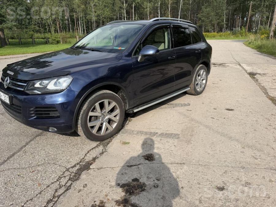 Zils Volkswagen Touareg 2013 Valmiera, ar dzinēja tilpumu 3.00 L un nobraukumu 260 tūkst. km par 11500 €, foto 3 vietnē AUTOMOTO.COM.LV