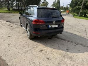 Zils Volkswagen Touareg 2013 Valmiera, ar dzinēja tilpumu 3.00 L un nobraukumu 260 tūkst. km par 11500 €, foto 4 vietnē AUTOMOTO.COM.LV