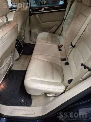 Zils Volkswagen Touareg 2013 Jelgava, ar dzinēja tilpumu 3.00 L un nobraukumu 172 tūkst. km par 13600 €, foto 9 vietnē AUTOMOTO.COM.LV