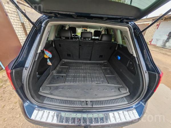 Zils Volkswagen Touareg 2013 Rīga, ar dzinēja tilpumu 3.00 L un nobraukumu 283 tūkst. km par 11000 €, foto 6 vietnē AUTOMOTO.COM.LV