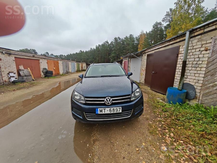 Zils Volkswagen Touareg 2013 Rīga, ar dzinēja tilpumu 3.00 L un nobraukumu 283 tūkst. km par 11000 €, foto 9 vietnē AUTOMOTO.COM.LV